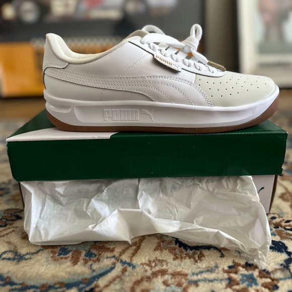 Puma | Shoes | Puma White Sneakers With Gum Sole | Poshmark